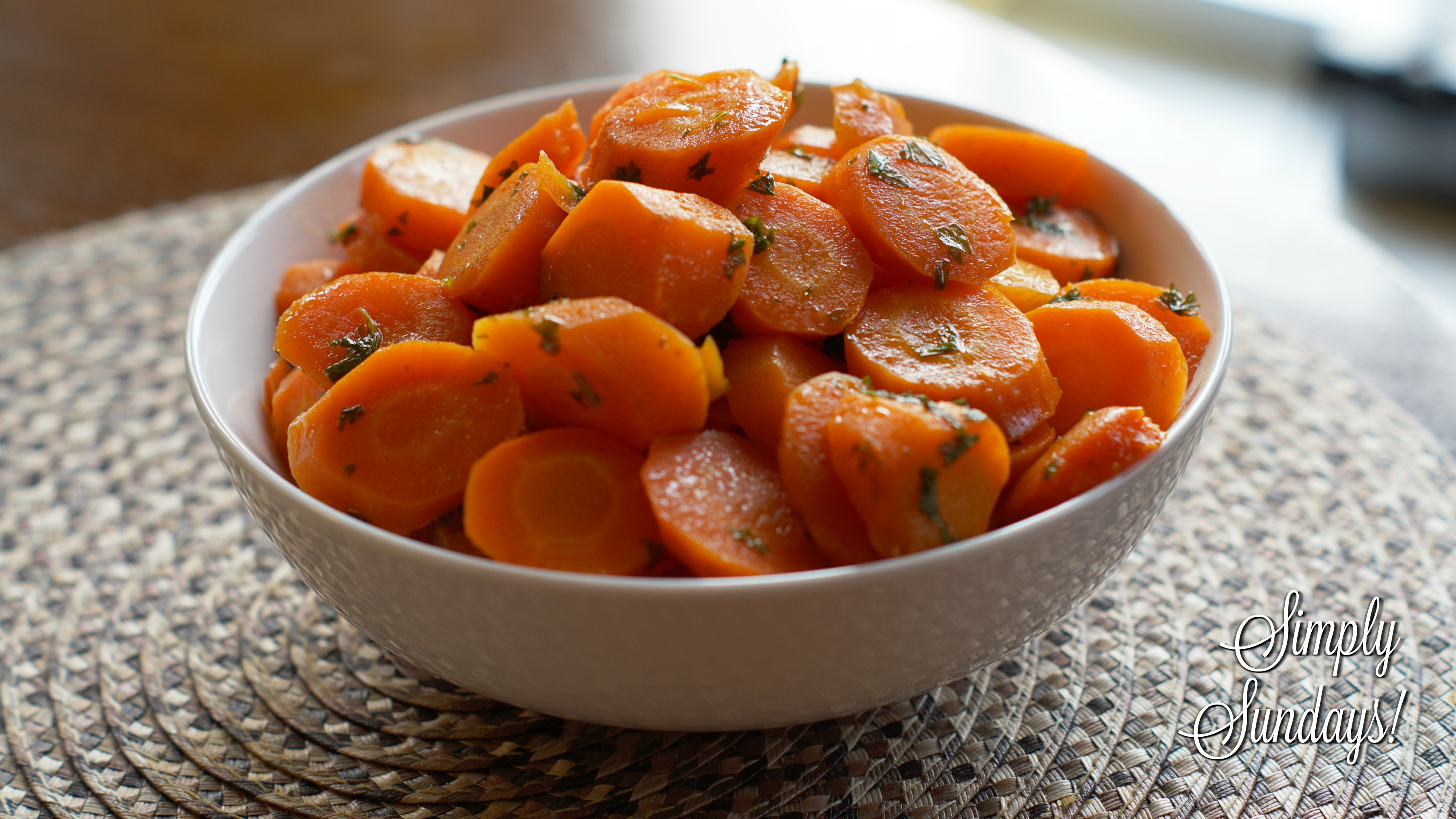 Slow Cooker Carrots – Simply Sundays!