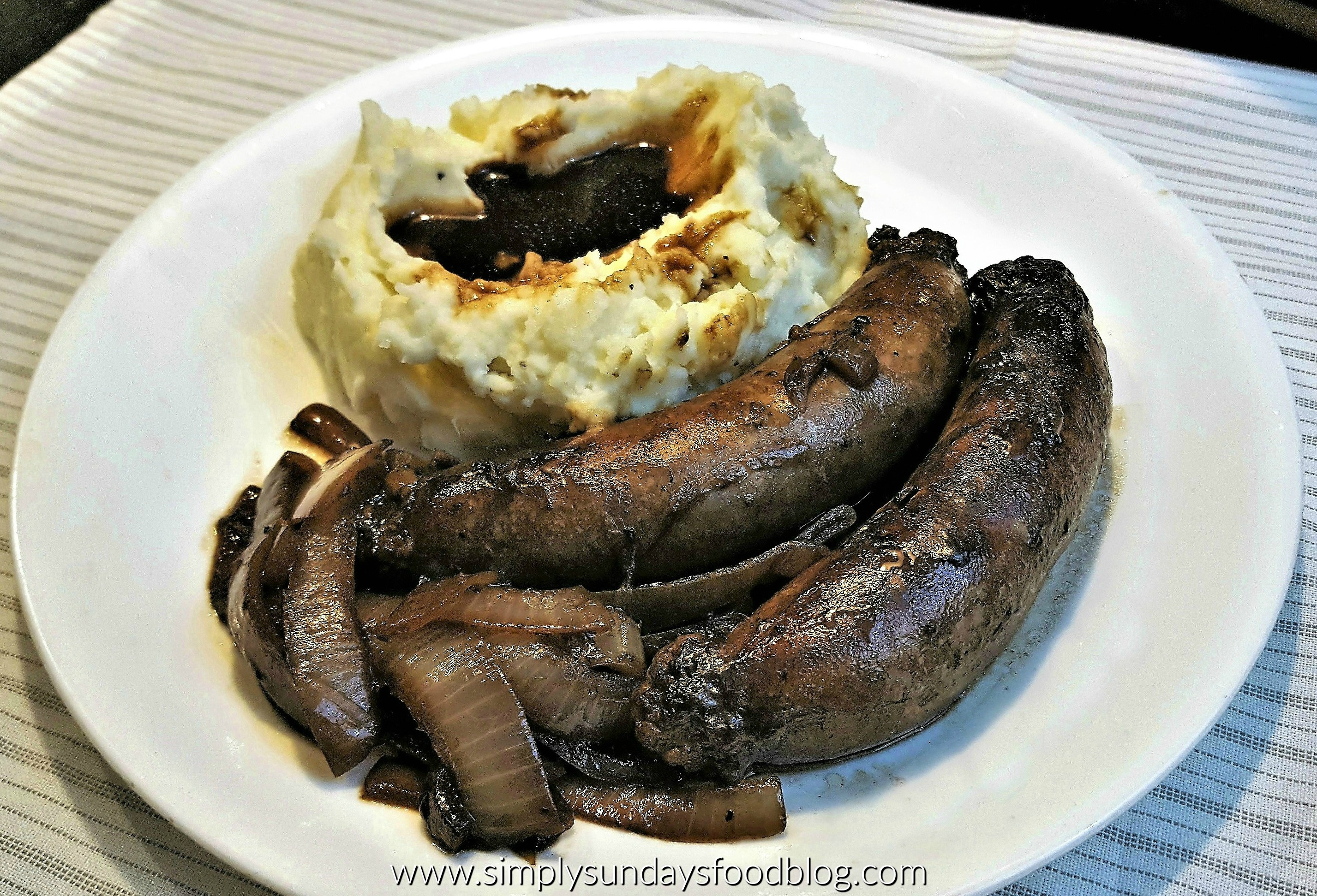 Bangers & Mash – Simply Sundays!